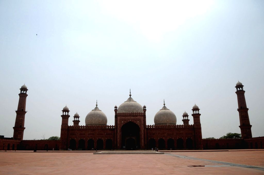 PAKISTAN-LAHORE-BADSHAHI MOSQUE-LANDMARK