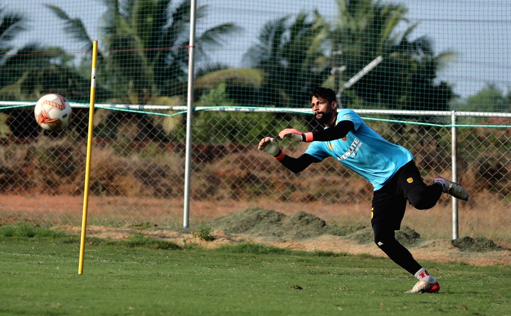 Free Photo: Laxmikant Kattimani extends stay at Hyderabad FC