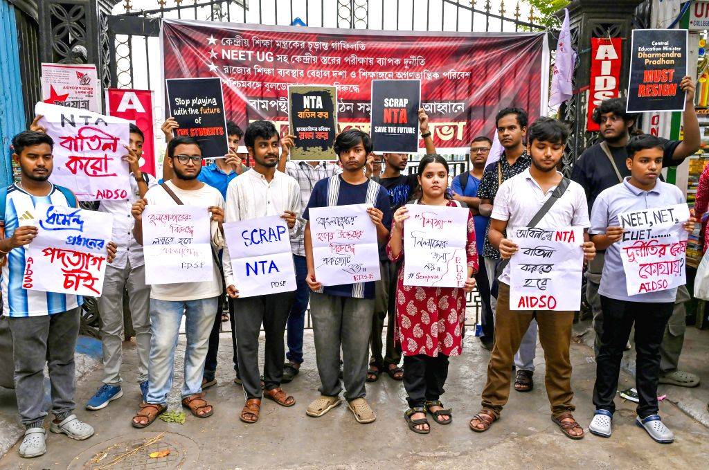 Left Student Organisations Hold Protest Against NEP