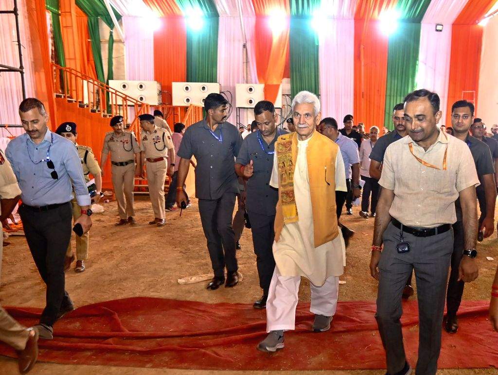 LG Manoj Sinha Reviews Arrangements for PM Modi’s Rally in Katra