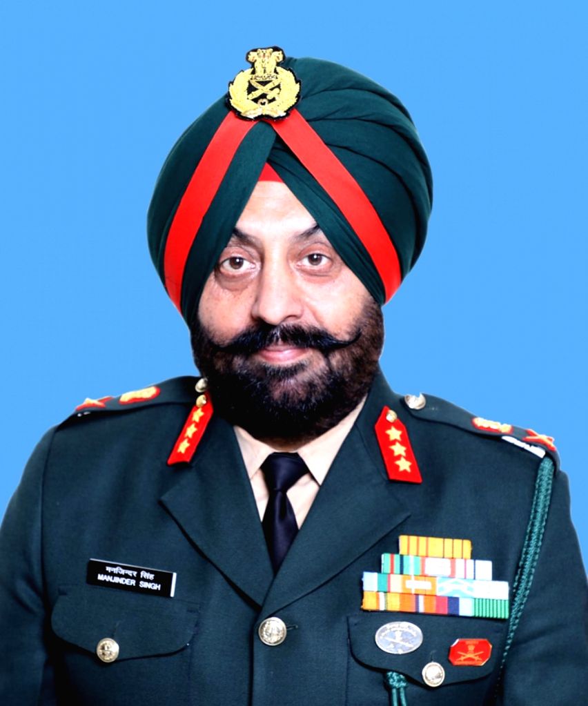 Free Photo: Lt Gen Manjinder Singh takes over as Western Command chief