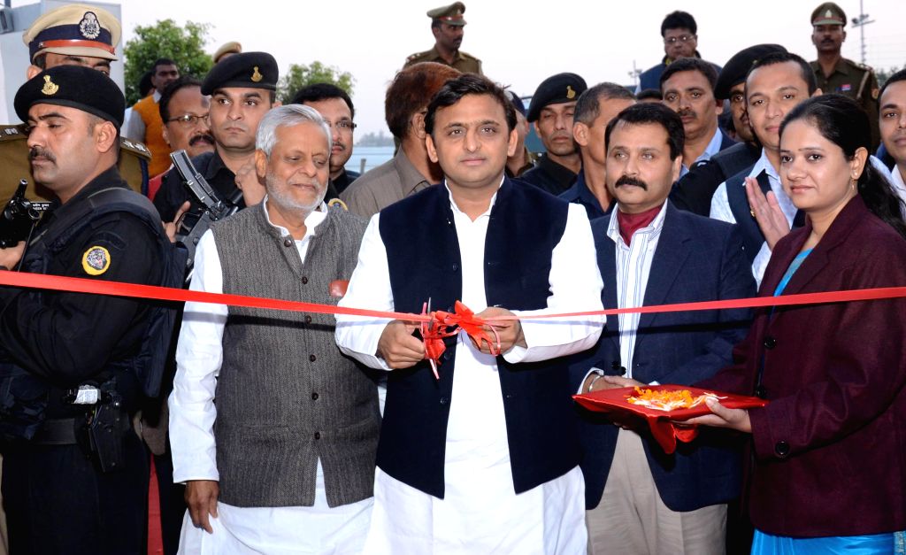 Lucknow: UP CM inaugurates 'Lucknow Mahotsav