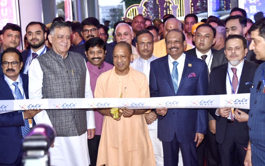 Yogi inaugurates Lulu Mall in Lucknow