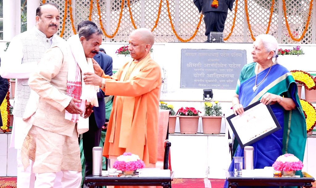 Lucknow : Uttar Pradesh Governor Anandiben Patel with UP CM Yogi Adityanath
