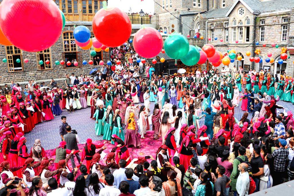 Maha Nati' dance during Summer Festival