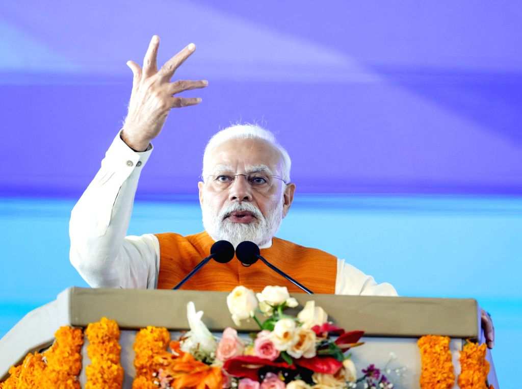 Prime Minister Narendra Modi lays foundation stone laying ceremony of ...