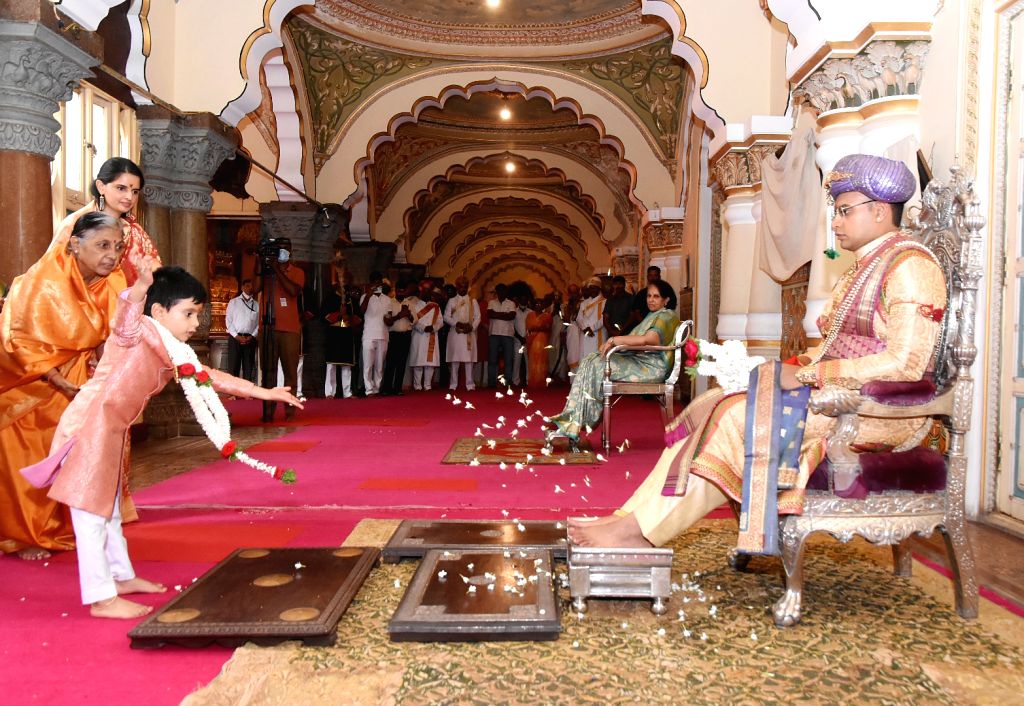 Mysuru: Maharaja of Mysore, Yaduveer Krishnadatta Chamaraja Wadiyar's ...
