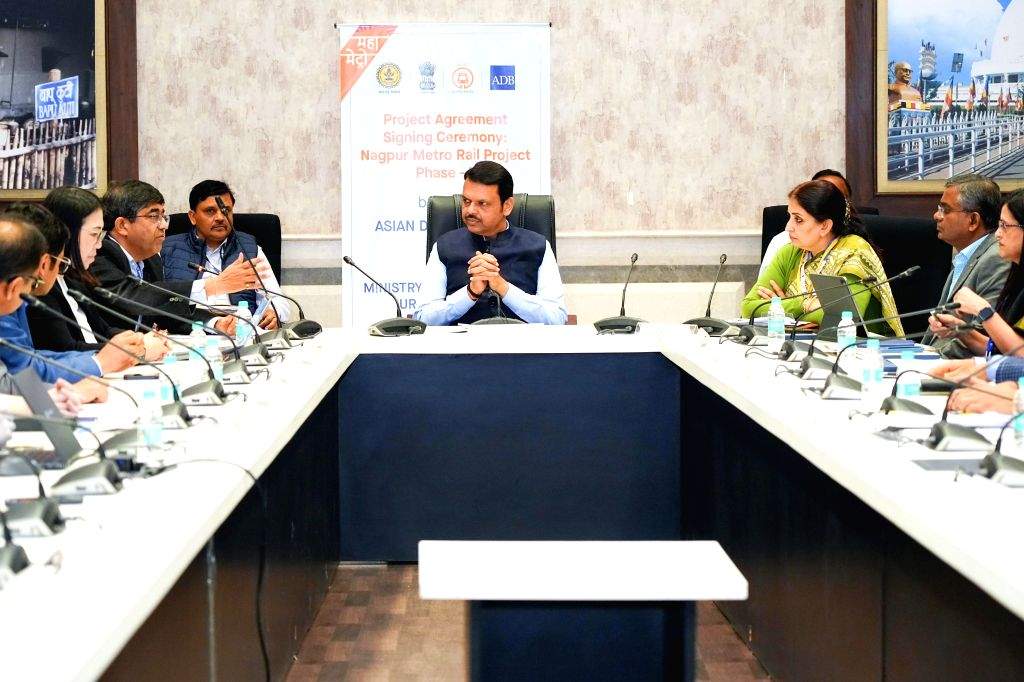 Maharashtra Chief Minister Devendra Fadnavis chairs a meeting with ...