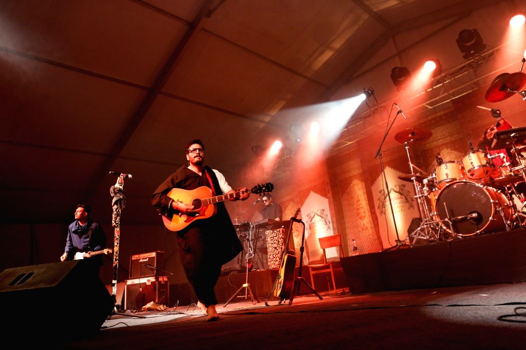 Free Photo : Mahindra Sanatkada Lucknow Festival