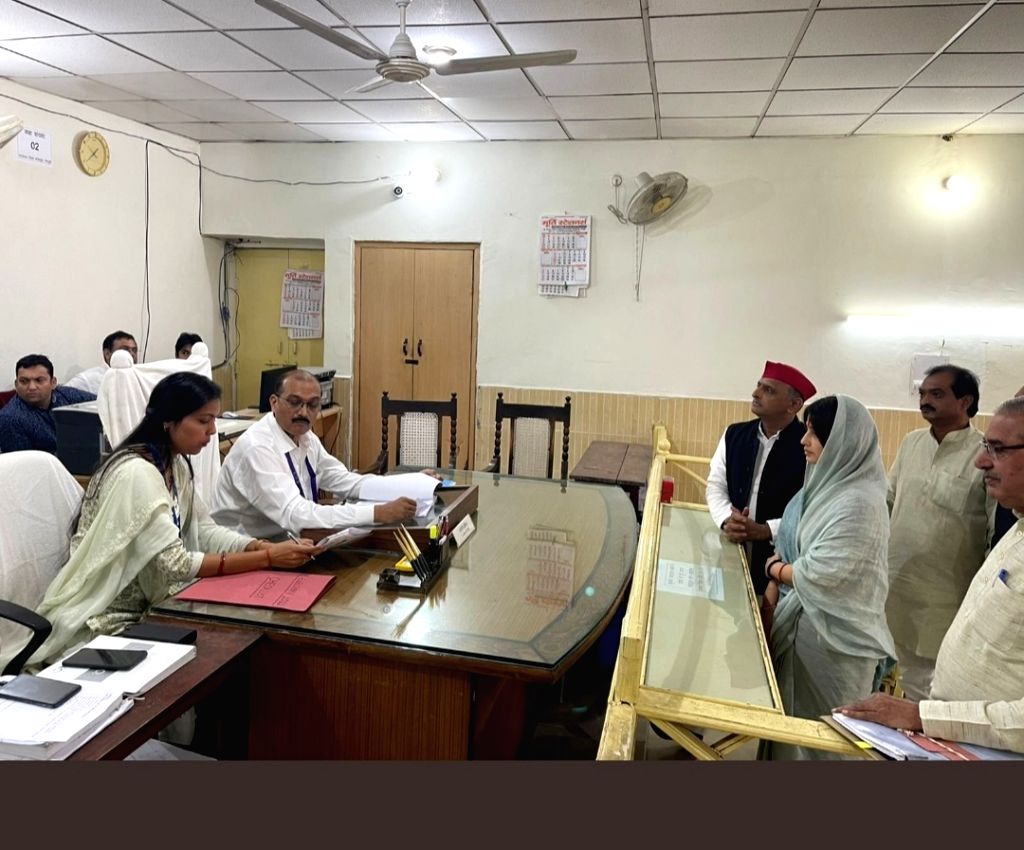 Free Photo: Mainpuri by-election: SP candidate Dimple nominated ...