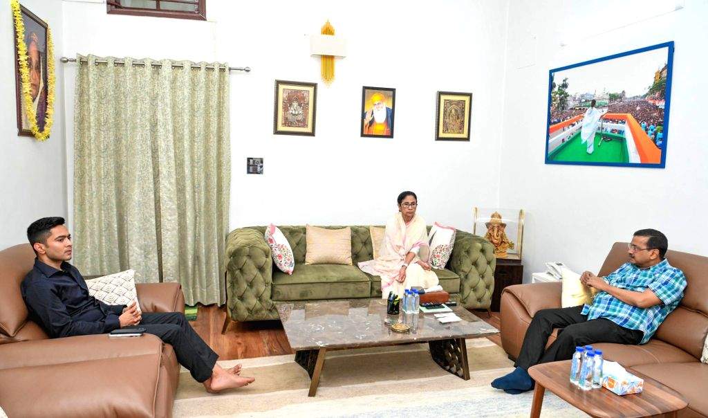 Mamata Banerjee, Abhishek Banerjee Meet Arvind Kejriwal