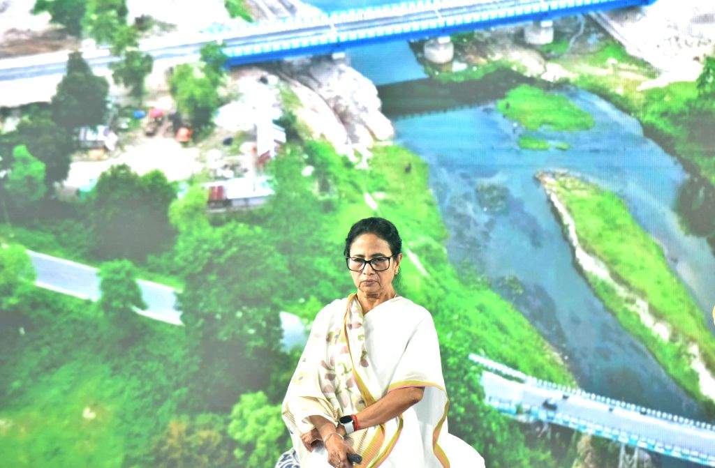 Mamata Banerjee Inaugurates Housing and Infrastructure Projects