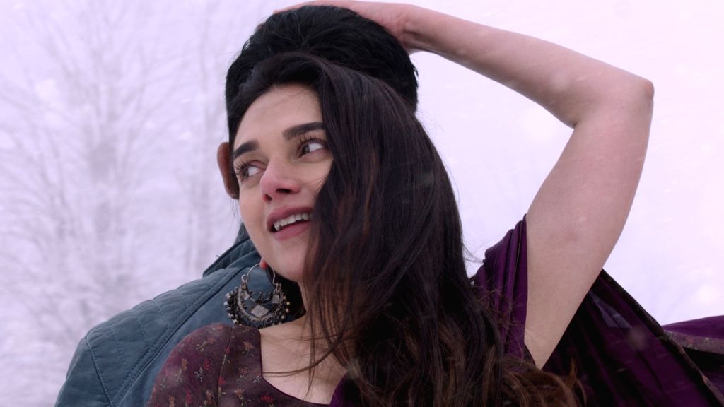 Cheliya Movie Stills