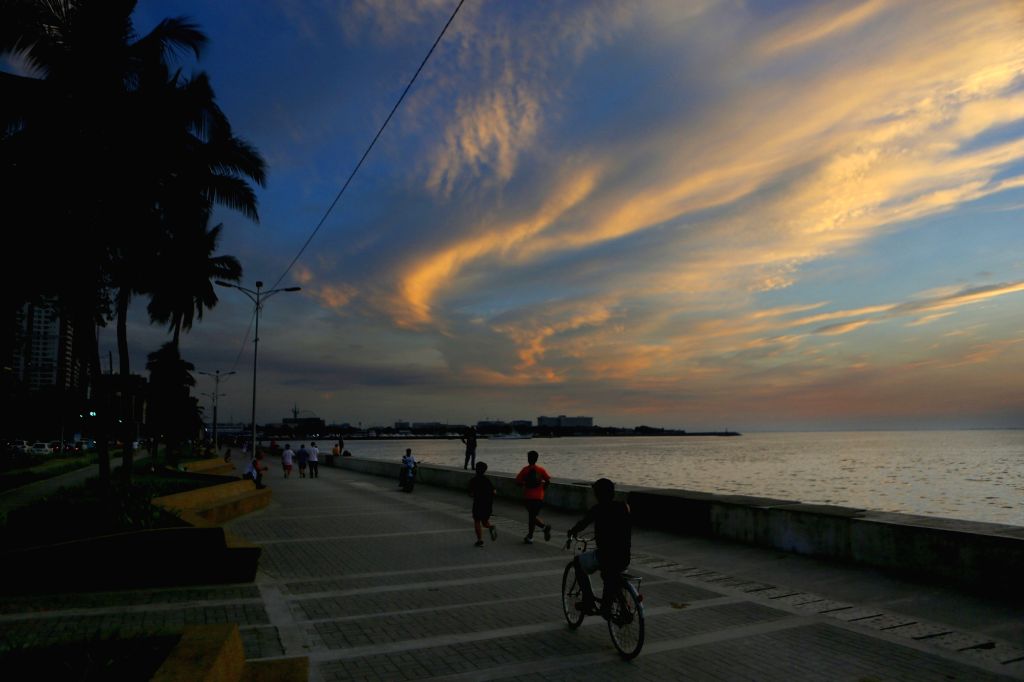 PHILIPPINES-MANILA-SUNSET