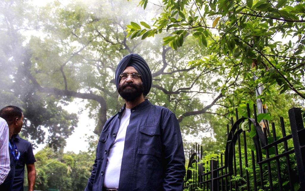 Manjinder Singh Sirsa Inspects Dust Suppression Efforts