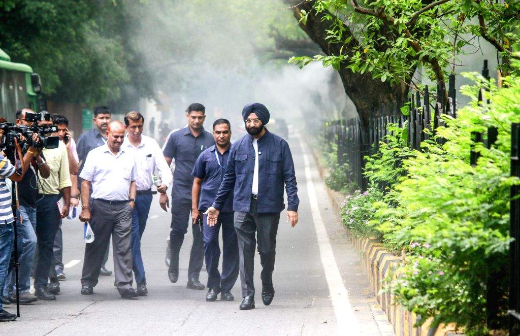 Manjinder Singh Sirsa Inspects Dust Suppression Efforts