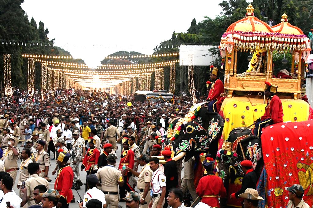 Massive crowd seend during Jumbo Savari Annual Dasara Procession