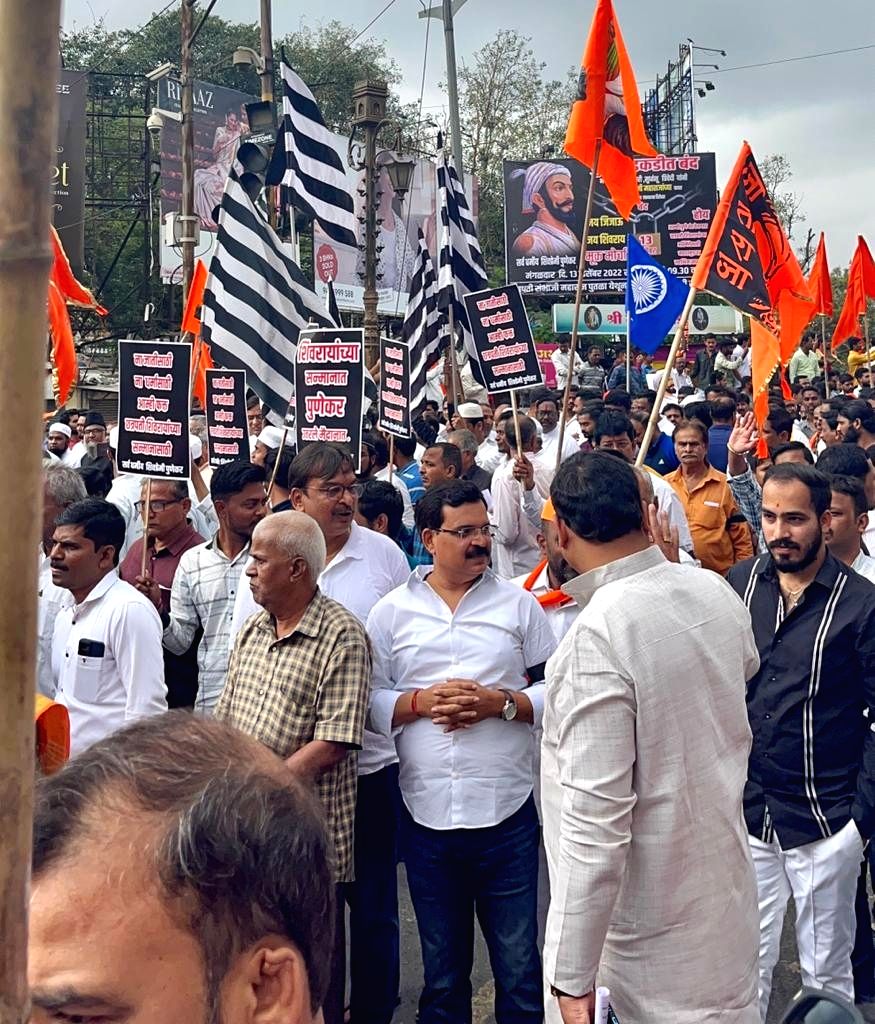 Pune shutdown: 80 groups, parties march to protest insults to ...
