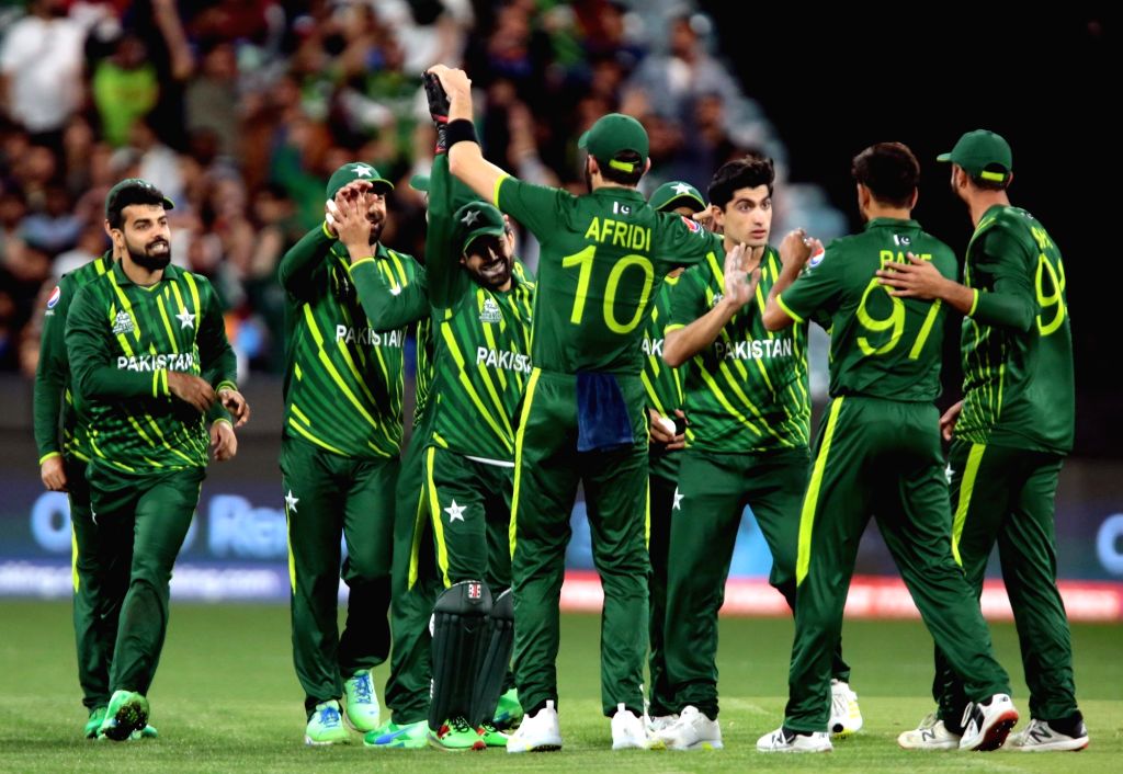 Melbourne : Pakistani players celebrate Indian captain Rohit Sharma's ...