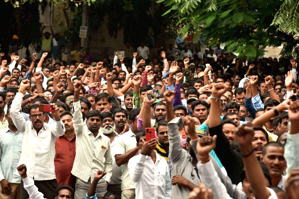 Telangana Electricity Trade Unions Front's demonstration