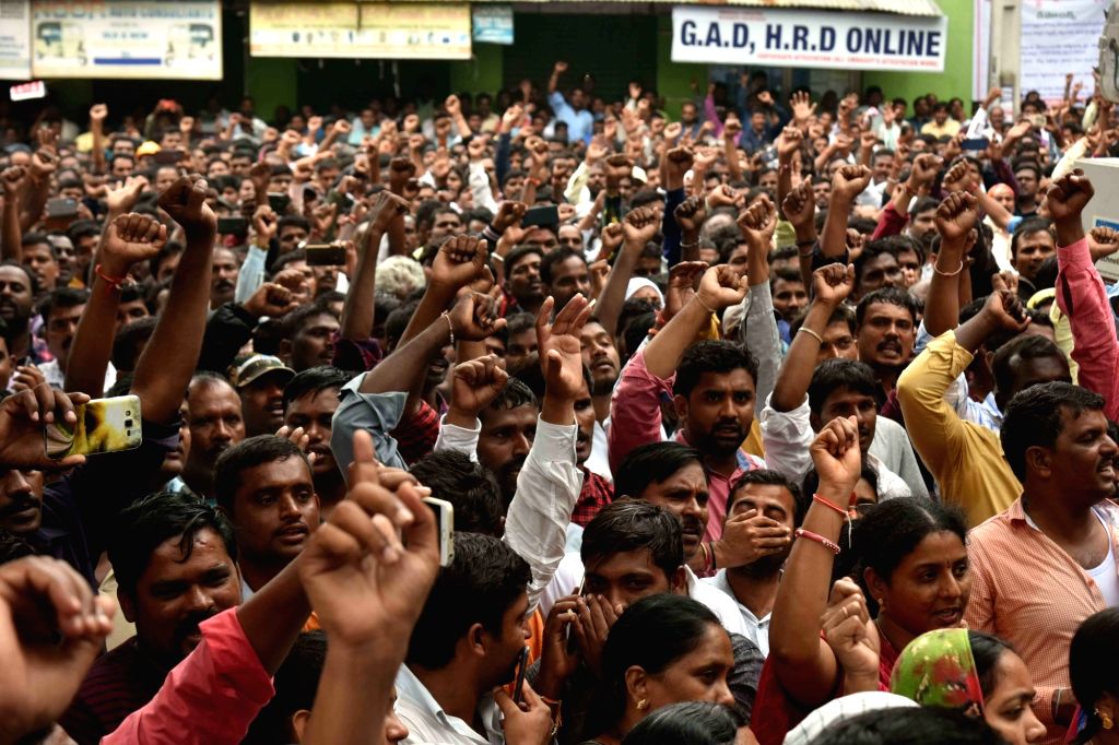 Telangana Electricity Trade Unions Front's demonstration