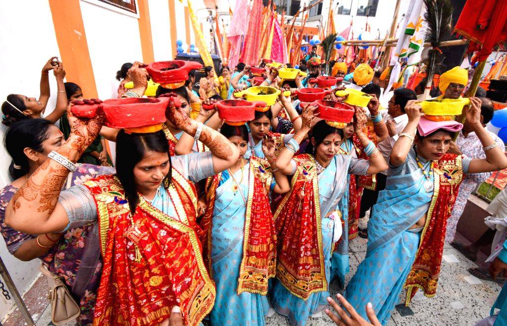 Members of the Marwadi community participate in the traditional Nishan ...