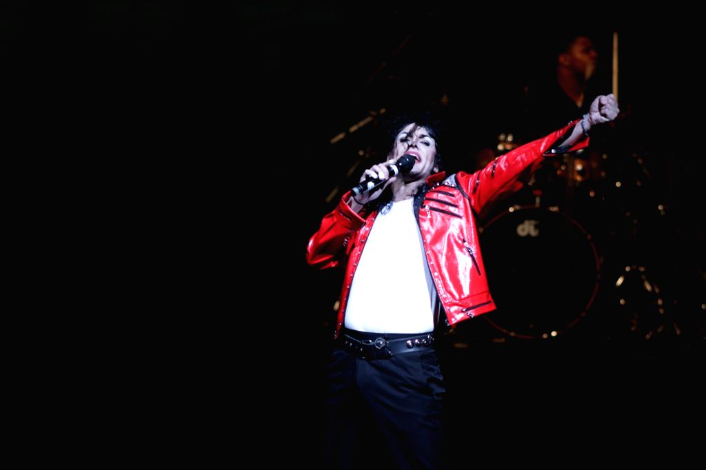 MJ impersonator defends King of Pop