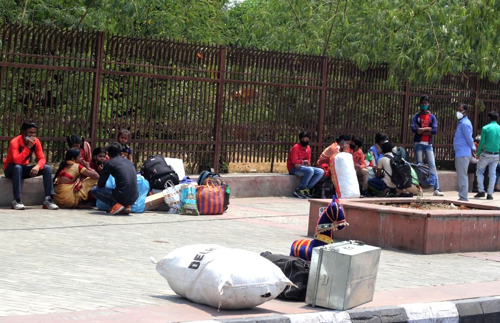 Migrant workers going to their native place during the second week ...