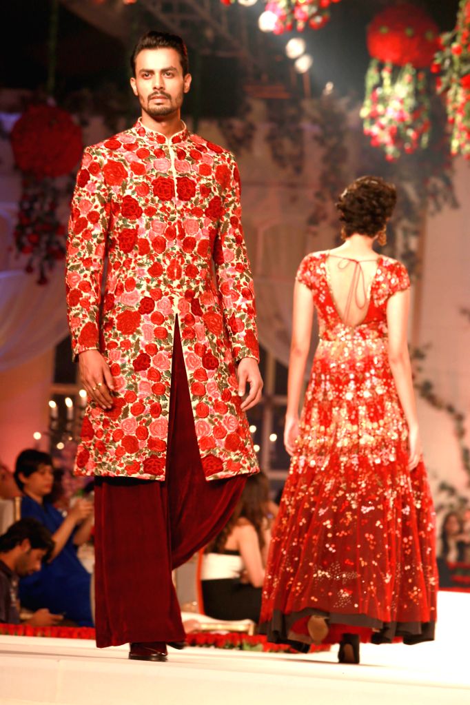 Designer Varun Bahl's show at the Amazon India Couture Week (AICW) 2015