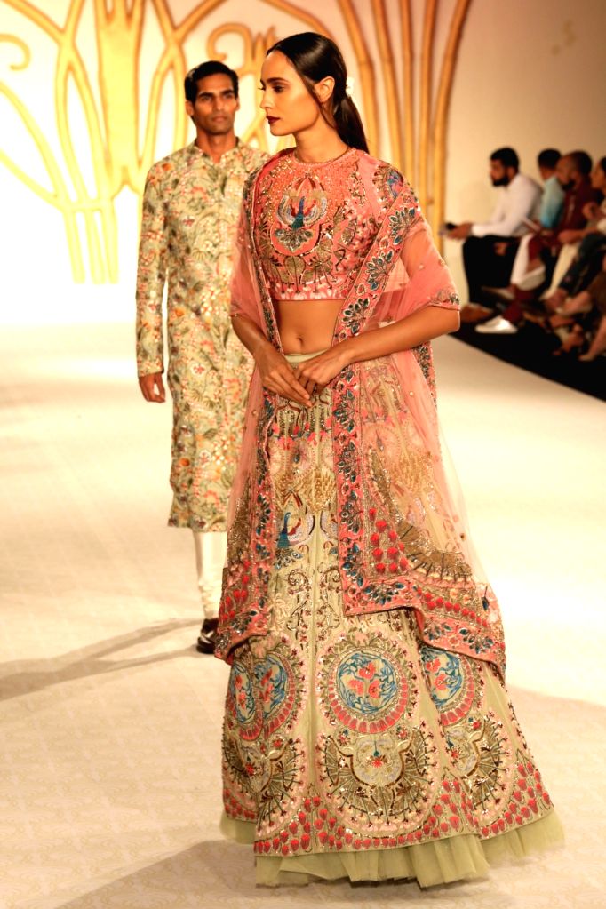 India Couture Week 2017" - Varun Bhal