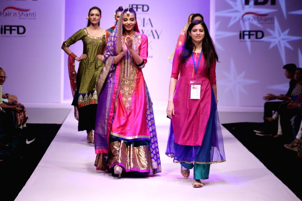 India Runway Fashion Week