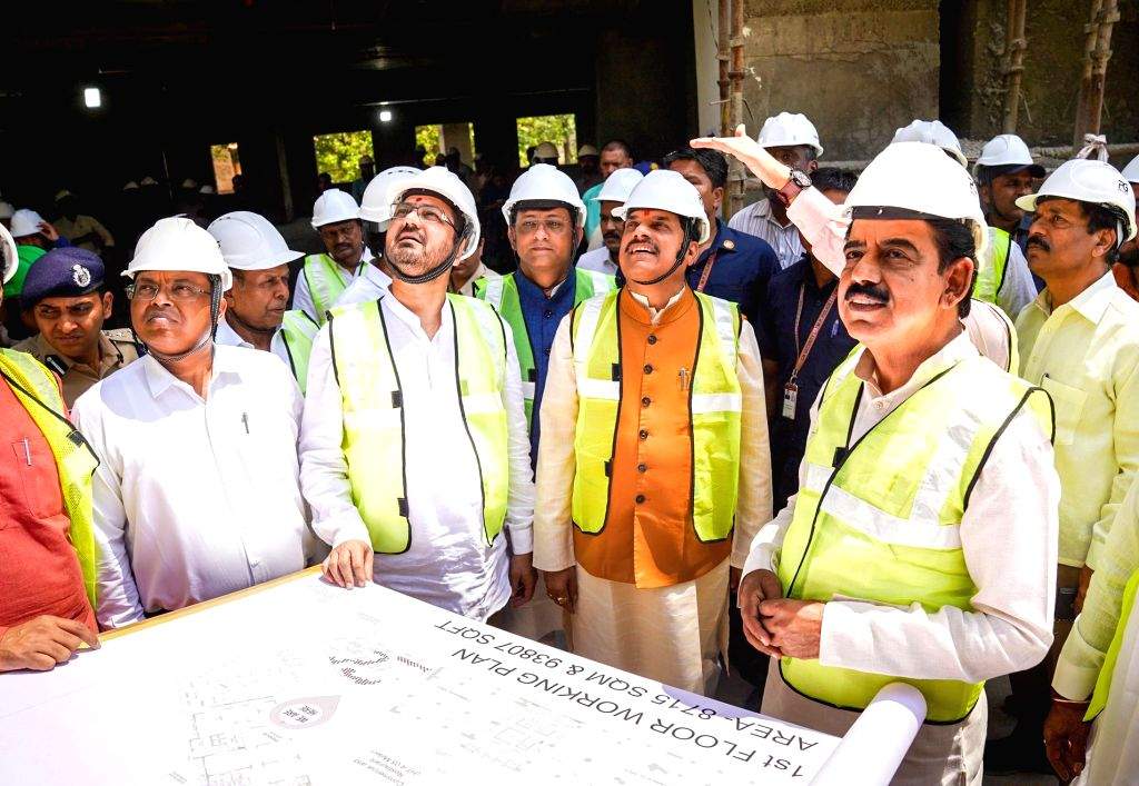 Mohan Yadav Inspects Under-Construction IT Park-3