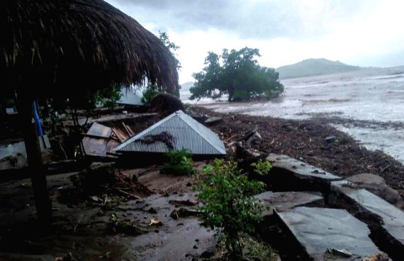 More rescue teams sent to cyclone-hit Indonesian areas