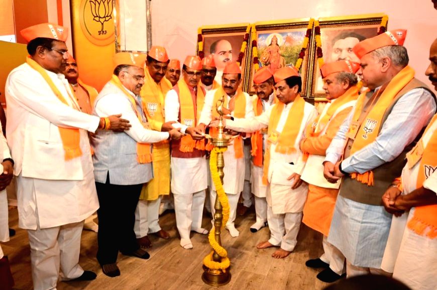 MP BJP to launch campaign to mark 9 yrs of Modi govt; Digvijaya rises ...