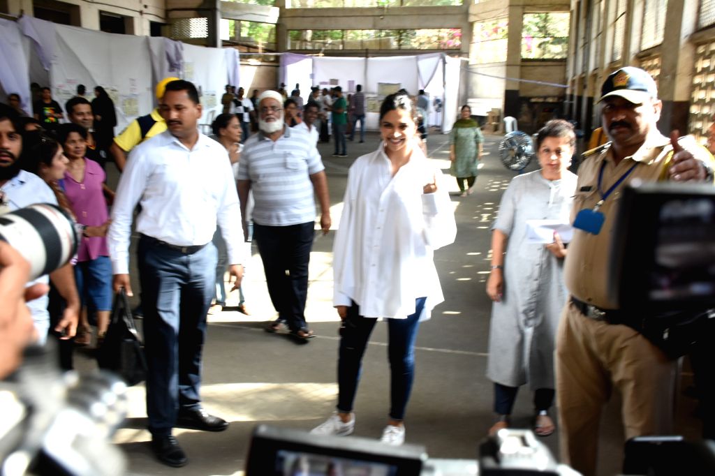 Maharashtra records 57.32% voting in final phase