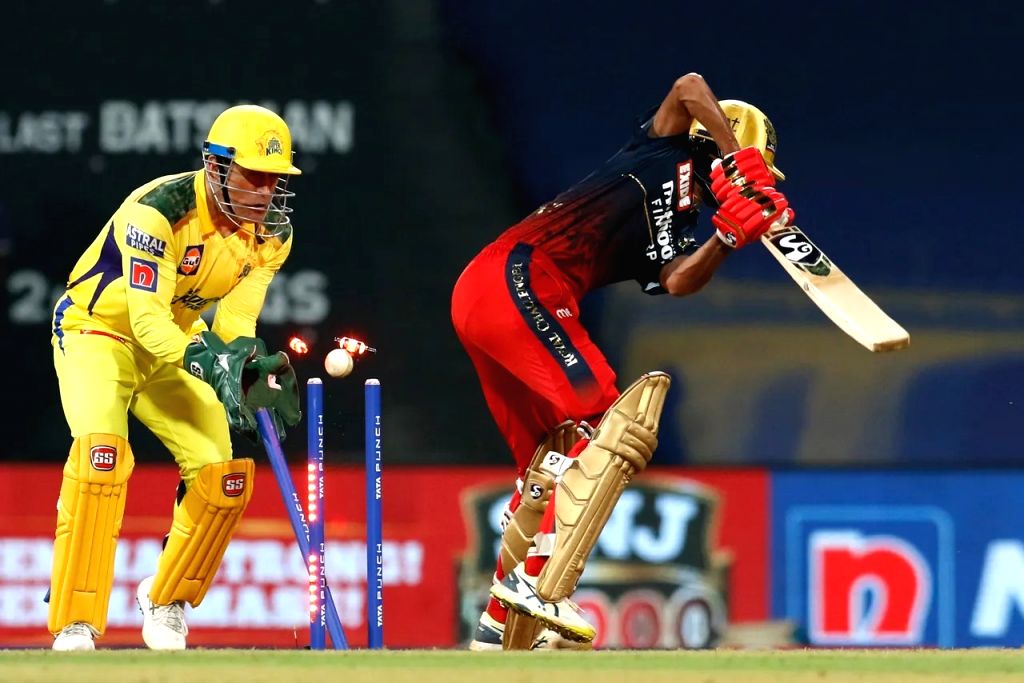 Mumbai : CSK's Maheesh Theekshana clean bowled RCB's Shahbaz Ahmed ...