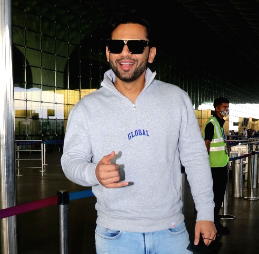 : Mumbai : Indian singer Rahul Vaidya Spotted At Airport Departure in ...