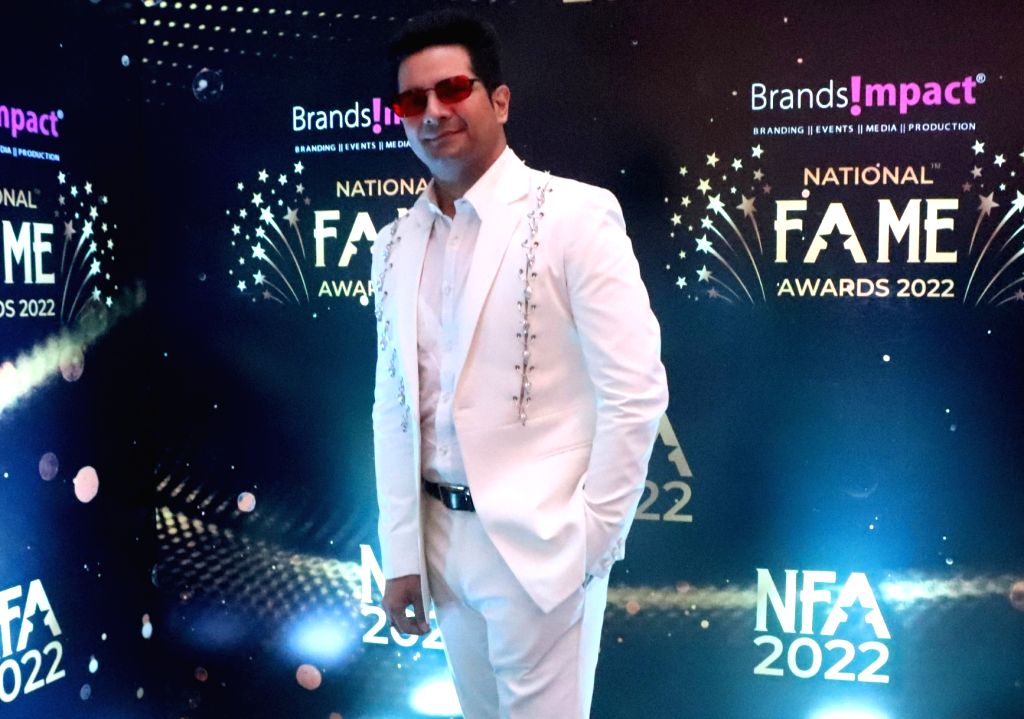 Karan Mehra pose for photographs at Brands Impactâ s National Fame ...
