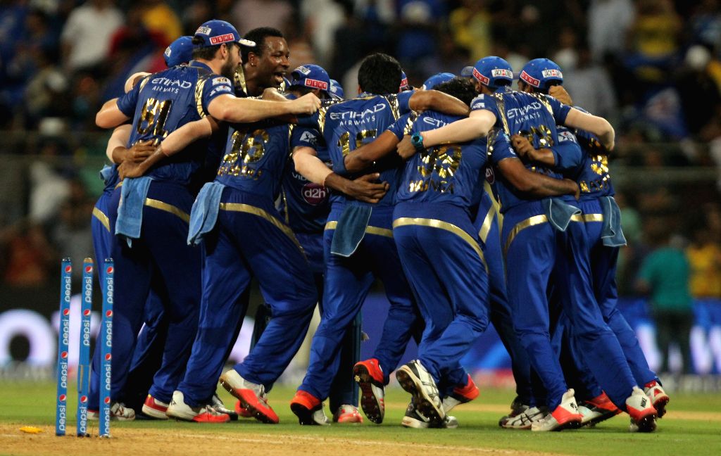 IPL 2015 - Mumbai Indians â vs Chennai Super Kings â -â First Qualifierâ