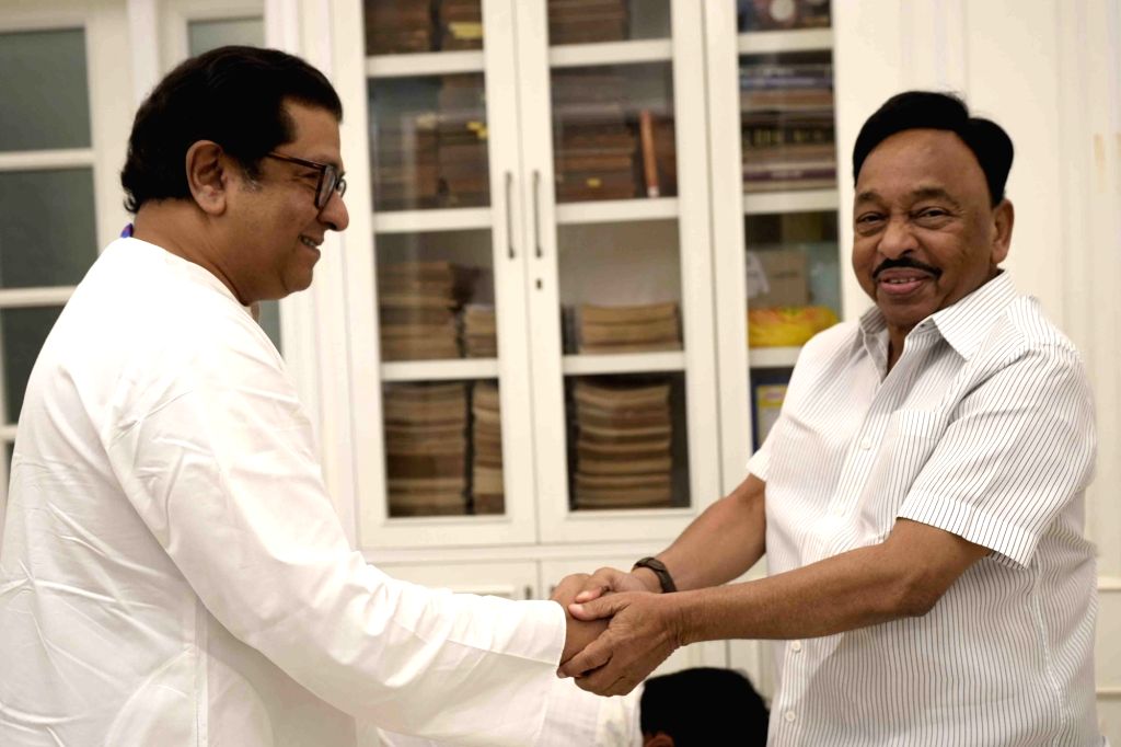: Mumbai : Minister Narayan Rane met MNS chief Raj Thackeray