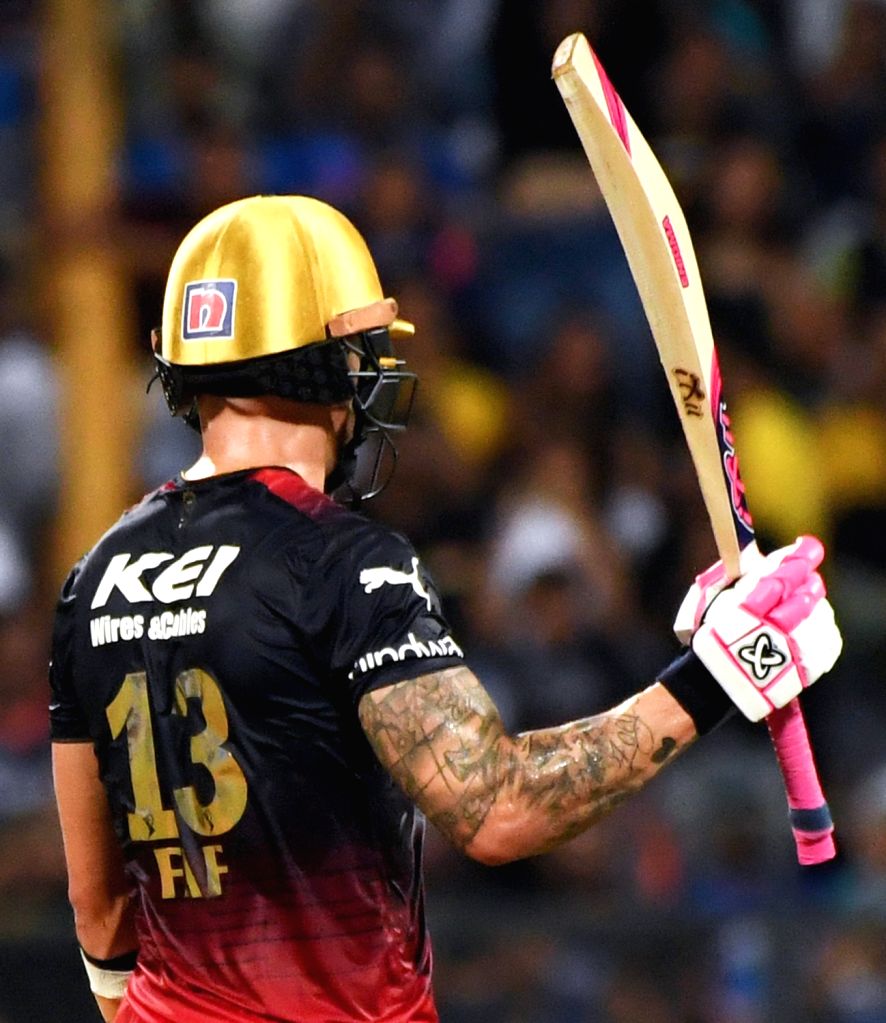 Mumbai : Royal Challengers Bangalore captain Faf du Plessis celebrates ...