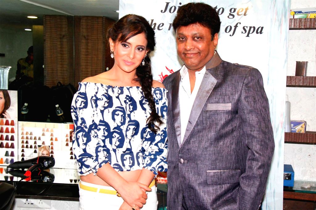 Celebrities attend Charisma Spa success celebration