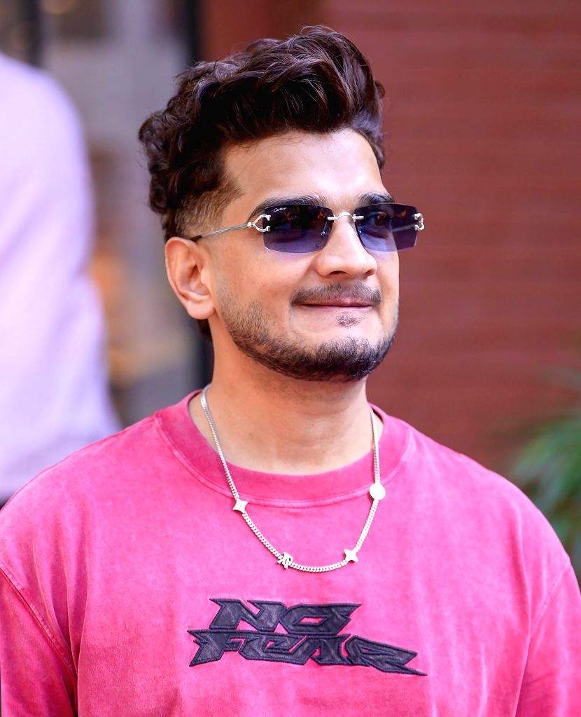 Munawar Faruqui spotted in Andheri
