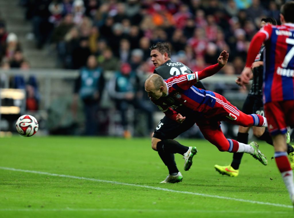 (SP)GERMANY-MUNICH-SOCCER-GERMAN FIRST DIVISION