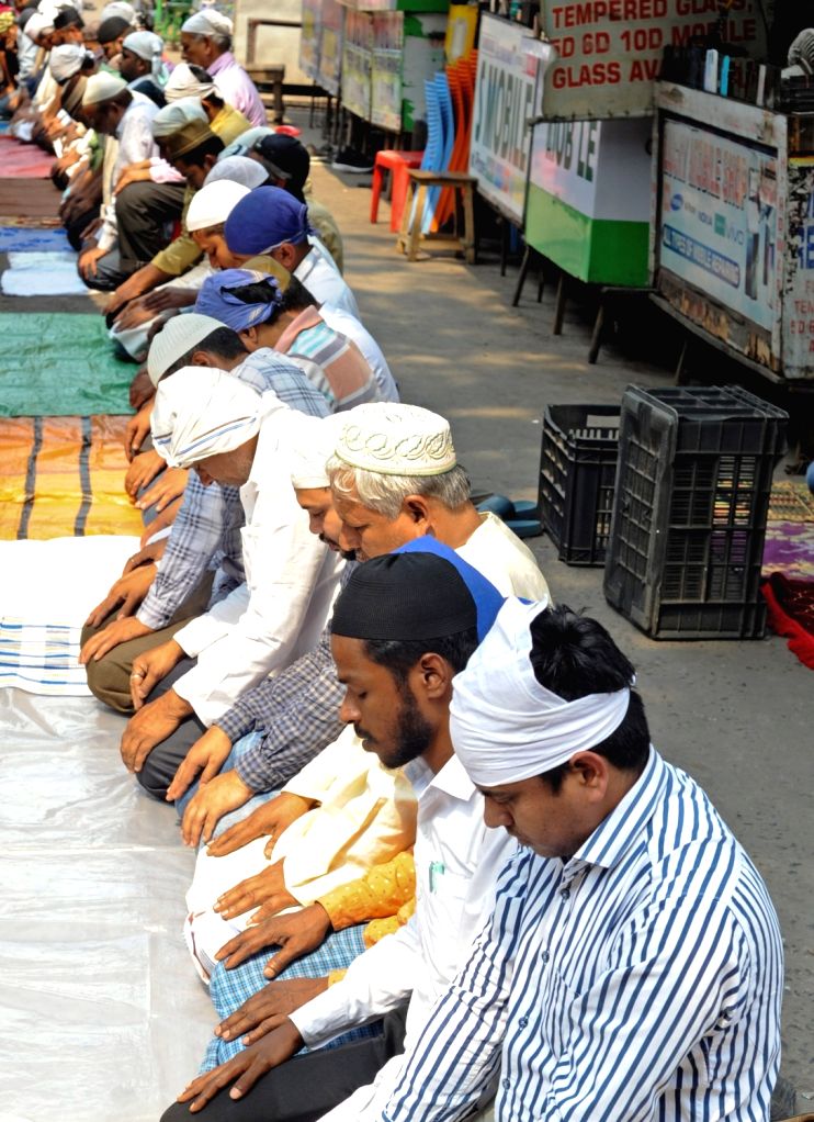 Kolkata: Muslim devotees offer prayers at Tipu Sultan Masjid during the ...