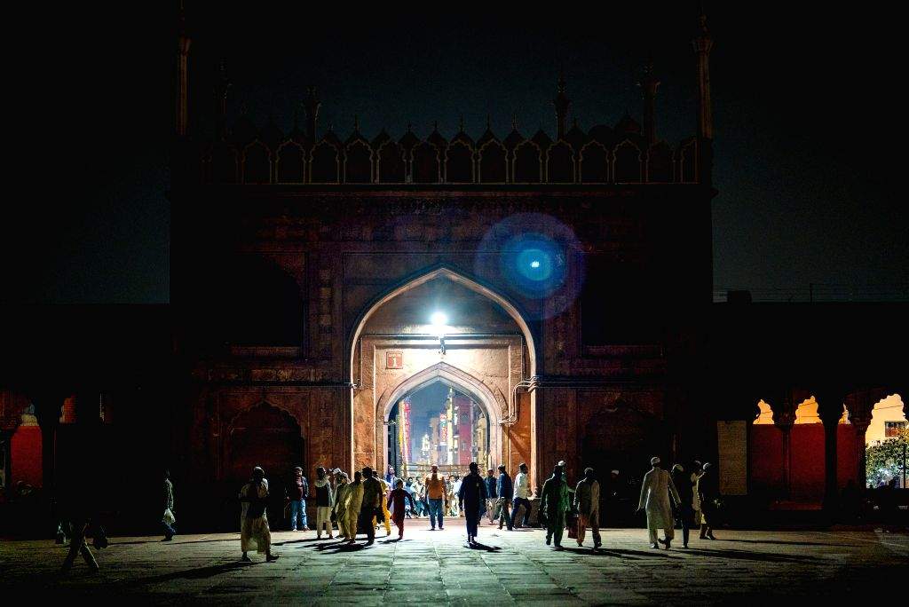 Muslim devotees offer "Tarawih" prayers to mark the start of the holy ...