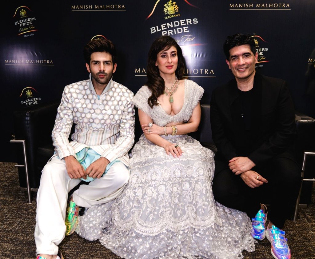 File Photo: My definition of fashion keeps changing Manish Malhotra