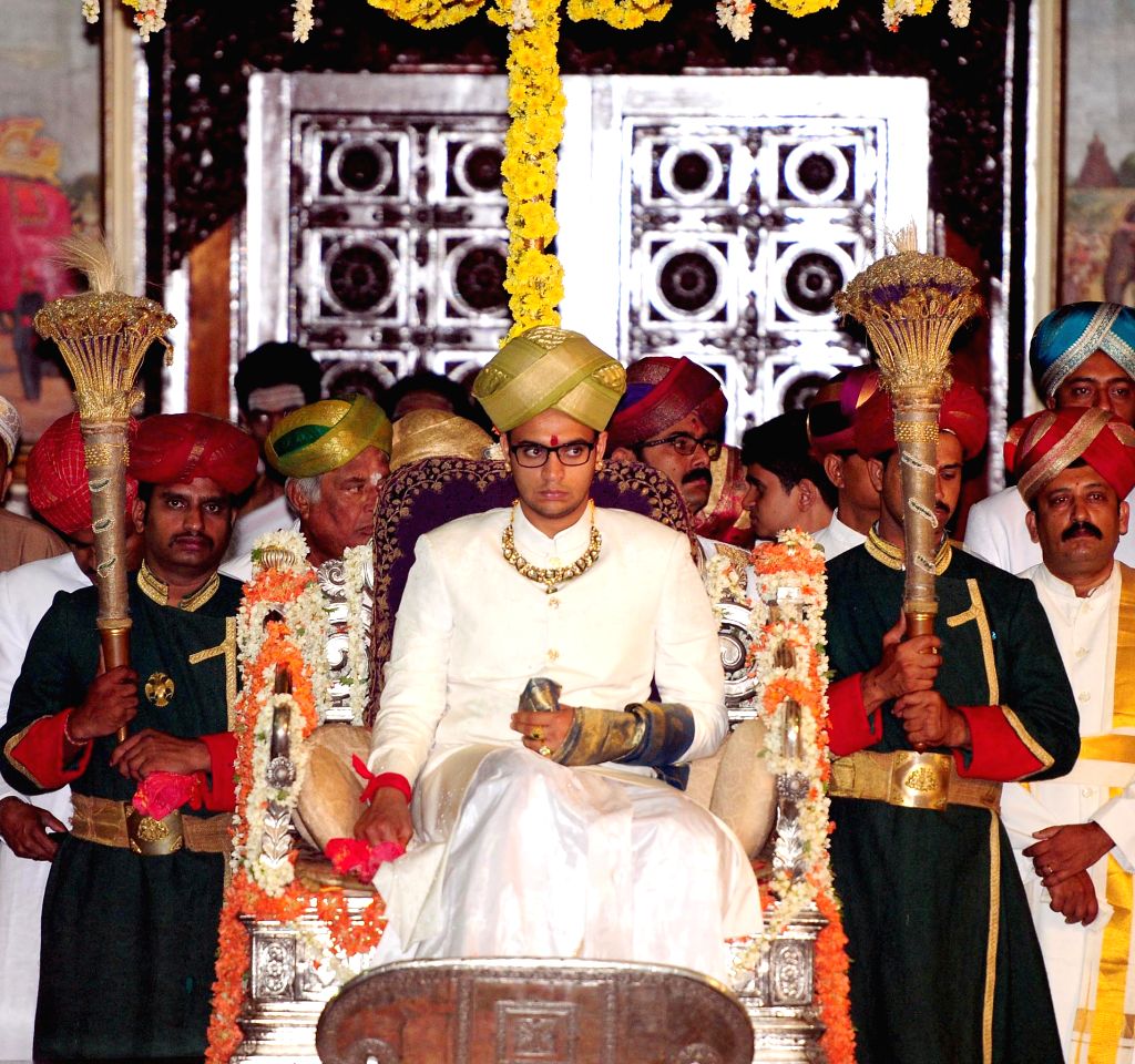 Yaduveer Krishnadatta Chamaraja Wadiyar seated on the 'silver throne'