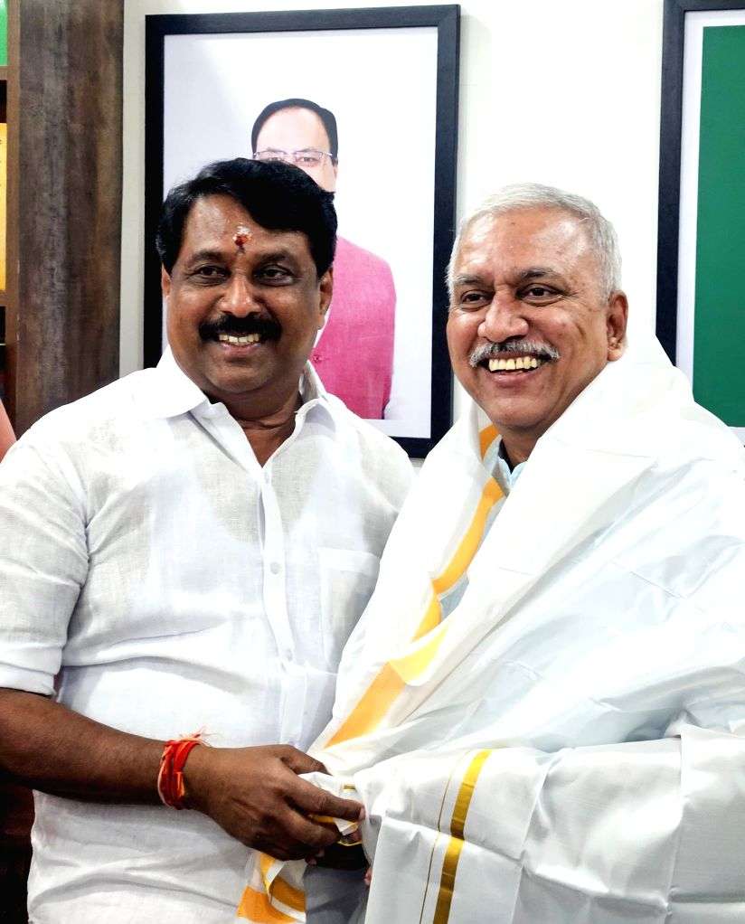 Nainar Nagenthiran Meets Narayanan Tirupati