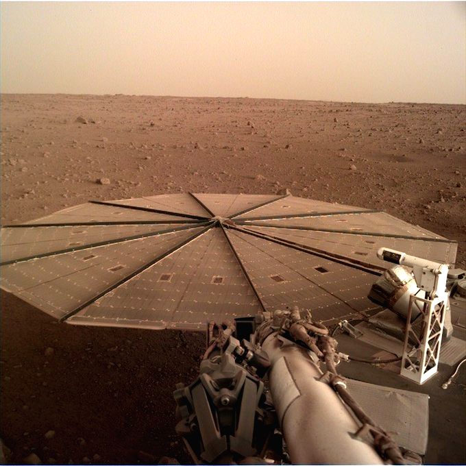 Free photo : NASA finally bids goodbye to InSight Mars lander